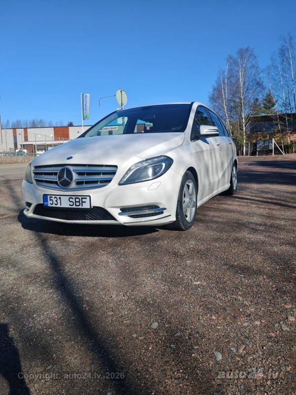 White Mercedes-Benz B-Class 2014 in Tartu, with an engine capacity of 1.50 L and mileage of 302 thousand km for 6399 €, photo 2 on AUTOMOTO.COM.LV