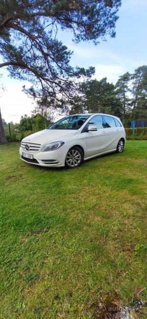 Balts Mercedes-Benz B-Class 2014 Tallina, ar dzinēja tilpumu 1.50 L un nobraukumu 312 tūkst. km par 6100 €, foto 5 vietnē AUTOMOTO.COM.LV