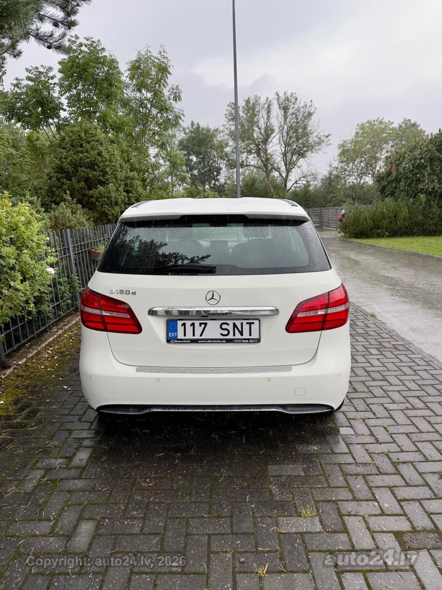 White Mercedes-Benz B-Class 2018 in Tallinn, with an engine capacity of 1.50 L and mileage of 72 thousand km for 12999 €, photo 5 on AUTOMOTO.COM.LV