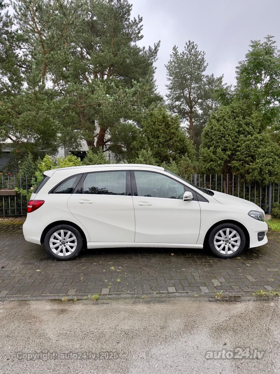 White Mercedes-Benz B-Class 2018 in Tallinn, with an engine capacity of 1.50 L and mileage of 72 thousand km for 12999 €, photo 9 on AUTOMOTO.COM.LV