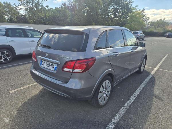 Mercedes-Benz B Electric Drive 2015 in Taurage on AUTOMOTO.COM.LV Grey Mercedes-Benz B Electric Drive 2015 in Taurage, with an engine capacity of 0.00 L and mileage of 96 thousand km for 3700 €, photo 4 on AUTOMOTO.COM.LV