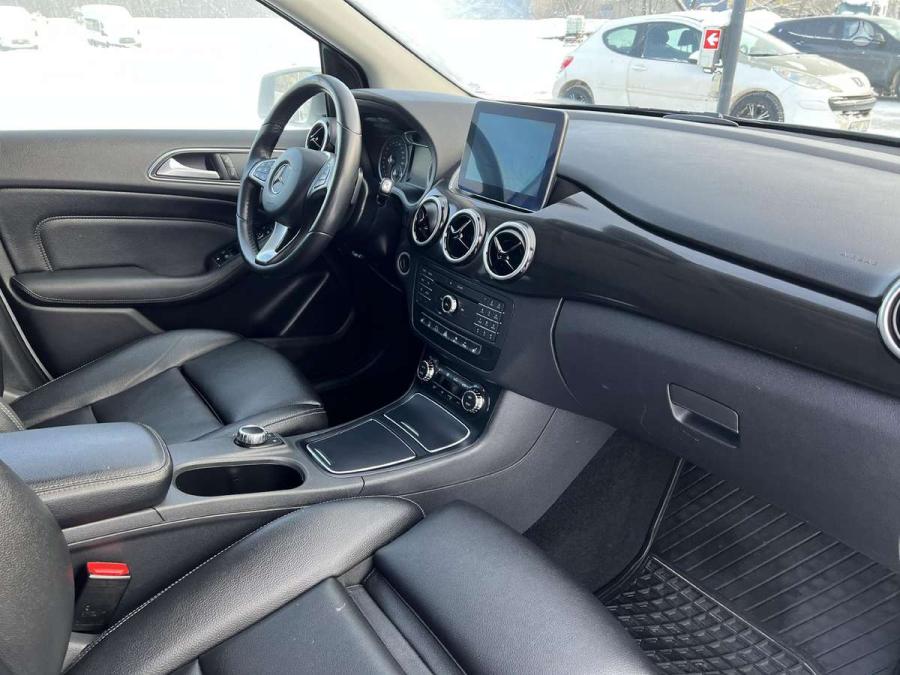 Grey Mercedes-Benz B Electric Drive 2017 in Telschi, with an engine capacity of 0.00 L and mileage of 105 thousand km for 6100 €, photo 17 on AUTOMOTO.COM.LV
