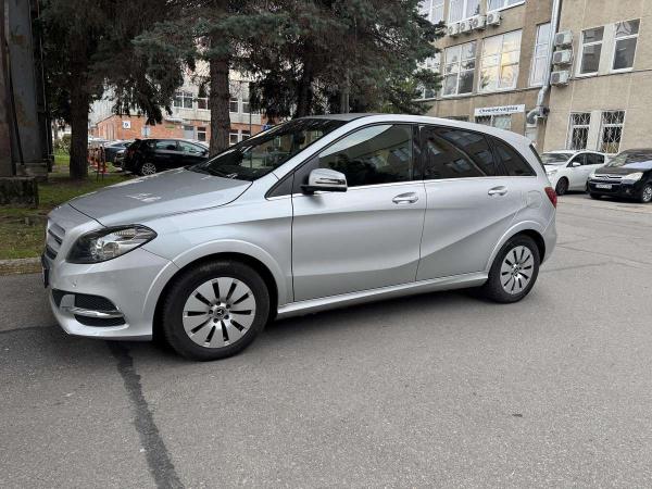 Серый Мерседес B Electric Drive 2018 в Вильнюс, объемом двигателя 0.00 л и пробегом 114 тыс. км за 9999 €, фото 7 на AUTOMOTO.COM.LV