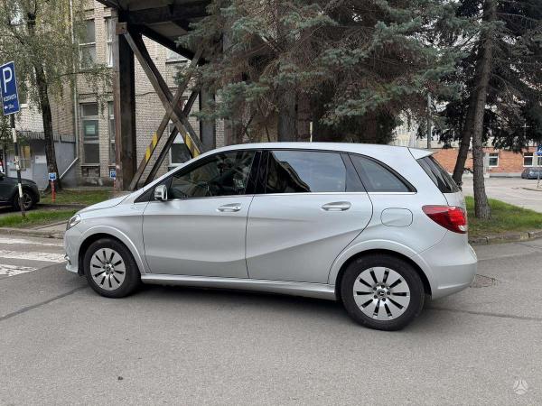 Серый Мерседес B Electric Drive 2018 в Вильнюс, объемом двигателя 0.00 л и пробегом 114 тыс. км за 9999 €, фото 10 на AUTOMOTO.COM.LV