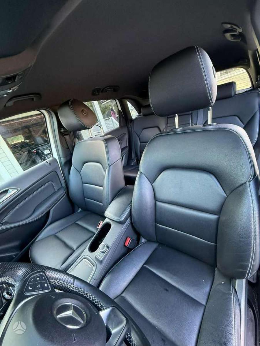 White Mercedes-Benz B Electric Drive 2015 in Ignalina, with an engine capacity of 0.00 L and mileage of 159 thousand km for 5800 €, photo 9 on AUTOMOTO.COM.LV