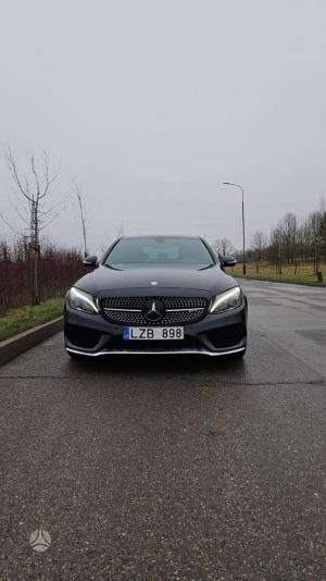 Black Mercedes-Benz c-160 2015 in Siauliai, with an engine capacity of 1.60 L and mileage of 305 thousand km for 6900 €, photo 3 on AUTOMOTO.COM.LV