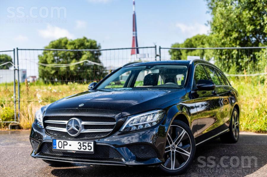 Melns Mercedes-Benz c-160 2018 Rīga, ar dzinēja tilpumu 1.60 L un nobraukumu 231 tūkst. km par 16990 €, foto 1 vietnē AUTOMOTO.COM.LV