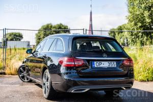 Melns Mercedes-Benz c-160 2018 Rīga, ar dzinēja tilpumu 1.60 L un nobraukumu 231 tūkst. km par 16990 €, foto 7 vietnē AUTOMOTO.COM.LV