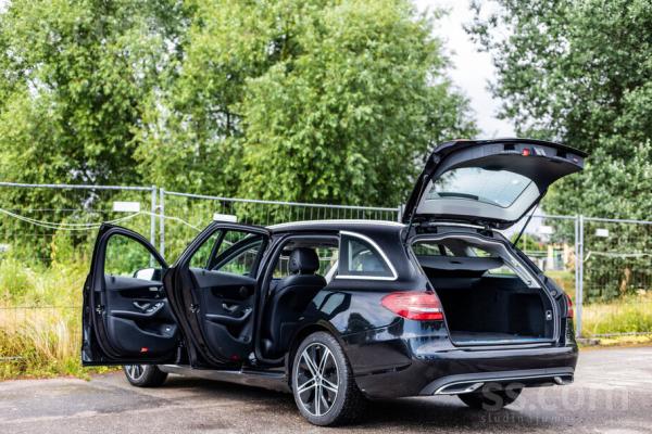 Melns Mercedes-Benz c-160 2018 Rīga, ar dzinēja tilpumu 1.60 L un nobraukumu 231 tūkst. km par 16990 €, foto 9 vietnē AUTOMOTO.COM.LV