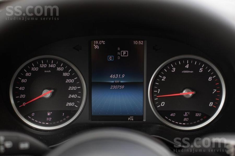 Melns Mercedes-Benz c-160 2018 Rīga, ar dzinēja tilpumu 1.60 L un nobraukumu 231 tūkst. km par 16990 €, foto 20 vietnē AUTOMOTO.COM.LV