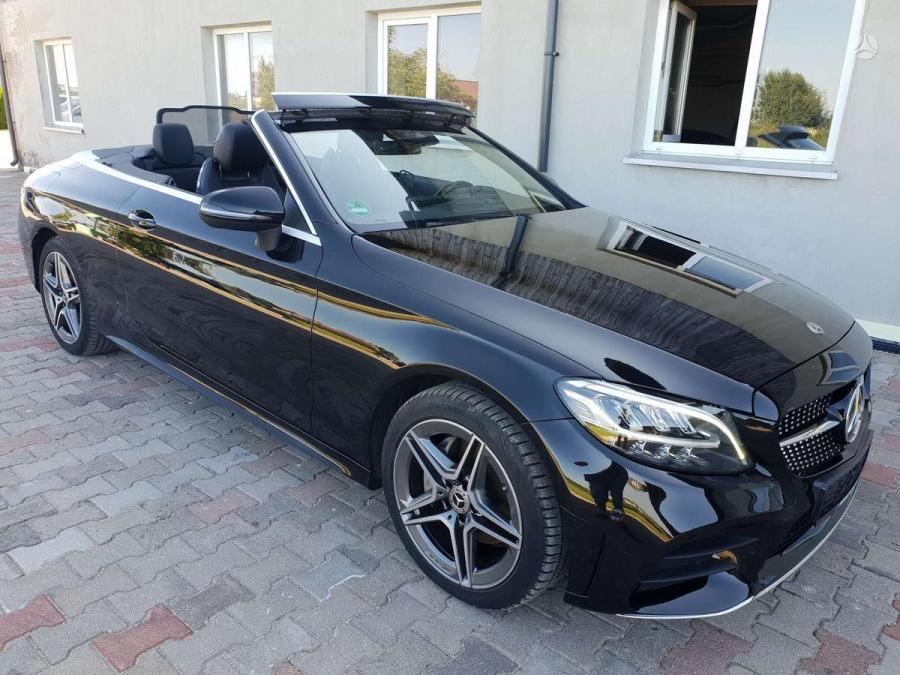 Black Mercedes-Benz C 180 2019 in Klaipeda, with an engine capacity of 1.60 L and mileage of 120 thousand km for 20150 €, photo 1 on AUTOMOTO.COM.LV