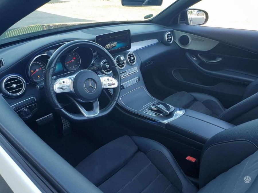 Black Mercedes-Benz C 180 2019 in Klaipeda, with an engine capacity of 1.60 L and mileage of 120 thousand km for 20150 €, photo 4 on AUTOMOTO.COM.LV