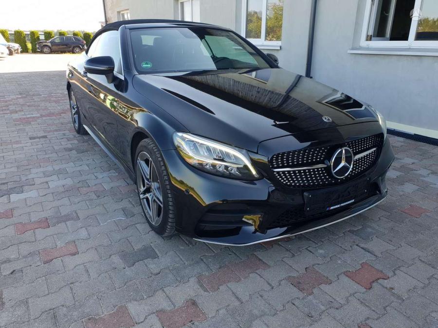 Black Mercedes-Benz C 180 2019 in Klaipeda, with an engine capacity of 1.60 L and mileage of 120 thousand km for 20150 €, photo 14 on AUTOMOTO.COM.LV