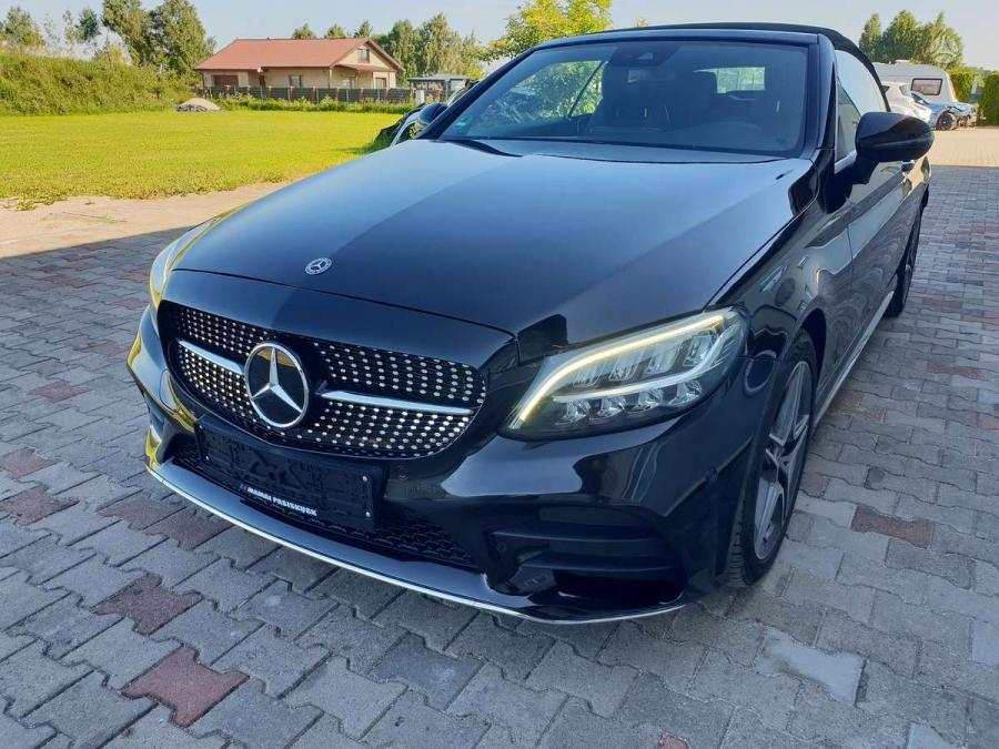 Black Mercedes-Benz C 180 2019 in Klaipeda, with an engine capacity of 1.60 L and mileage of 120 thousand km for 20150 €, photo 20 on AUTOMOTO.COM.LV