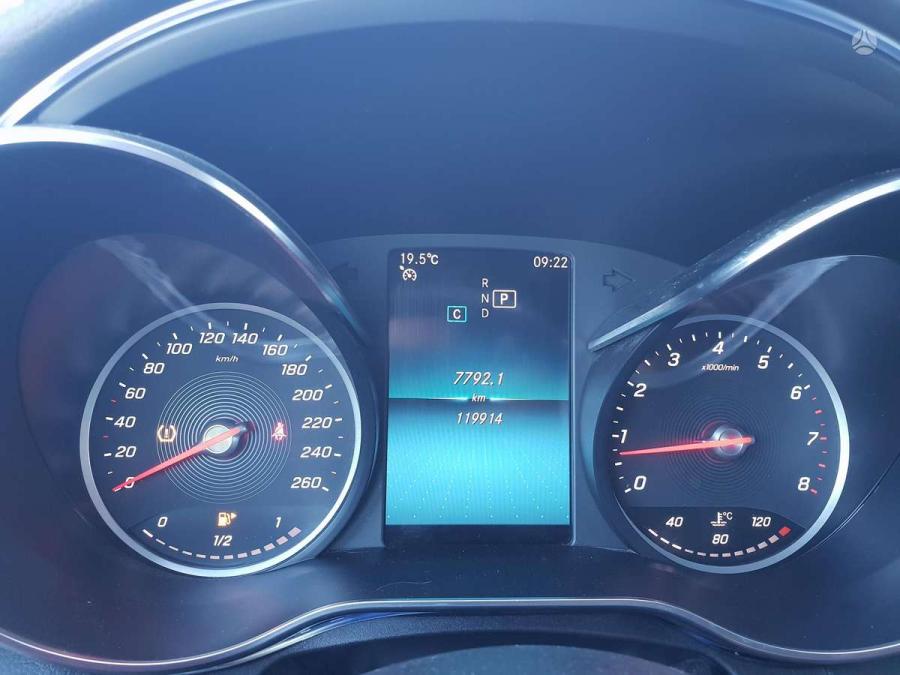 Black Mercedes-Benz C 180 2019 in Klaipeda, with an engine capacity of 1.60 L and mileage of 120 thousand km for 20150 €, photo 28 on AUTOMOTO.COM.LV