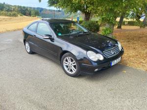 Melns Mercedes-Benz C 180 2003 Tukums, ar dzinēja tilpumu 1.80 L un nobraukumu 206 tūkst. km par 2300 €, foto  vietnē AUTOMOTO.COM.LV