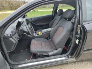 Melns Mercedes-Benz C 180 2003 Tukums, ar dzinēja tilpumu 1.80 L un nobraukumu 206 tūkst. km par 2300 €, foto 7 vietnē AUTOMOTO.COM.LV