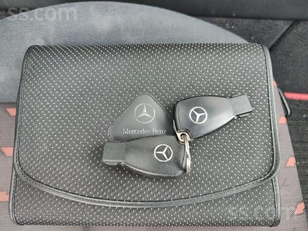 Melns Mercedes-Benz C 180 2003 Tukums, ar dzinēja tilpumu 1.80 L un nobraukumu 206 tūkst. km par 2300 €, foto 9 vietnē AUTOMOTO.COM.LV