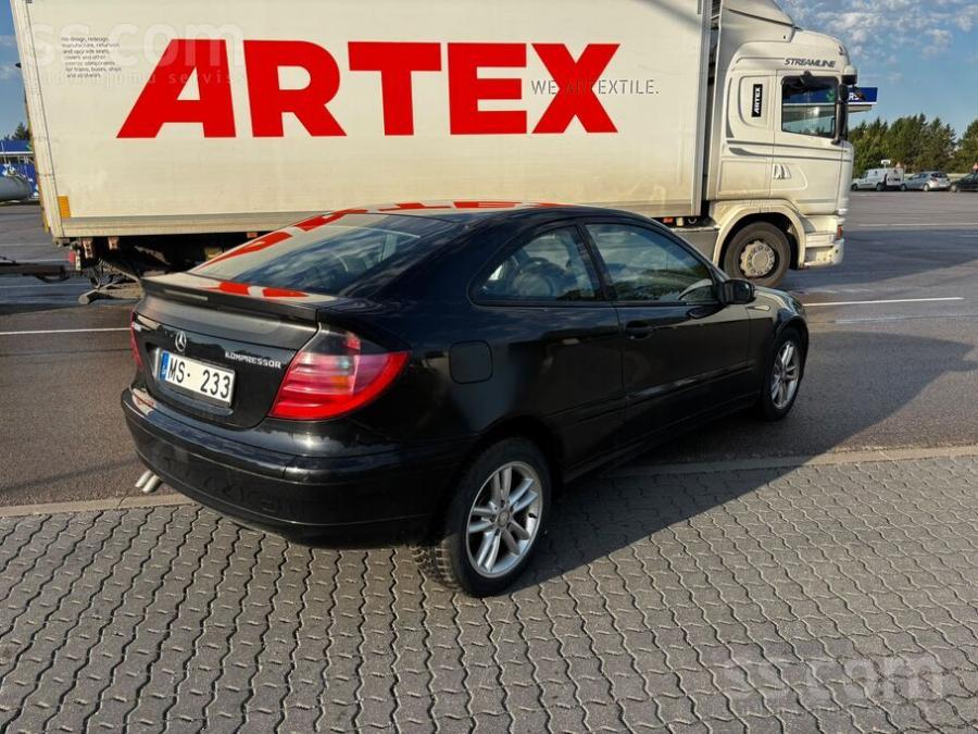 Melns Mercedes-Benz C 180 2004 Rīga, ar dzinēja tilpumu 1.80 L un nobraukumu 262 tūkst. km par 1850 €, foto 6 vietnē AUTOMOTO.COM.LV