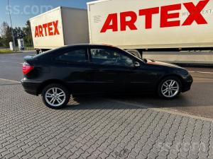 Melns Mercedes-Benz C 180 2004 Rīga, ar dzinēja tilpumu 1.80 L un nobraukumu 262 tūkst. km par 1850 €, foto 7 vietnē AUTOMOTO.COM.LV