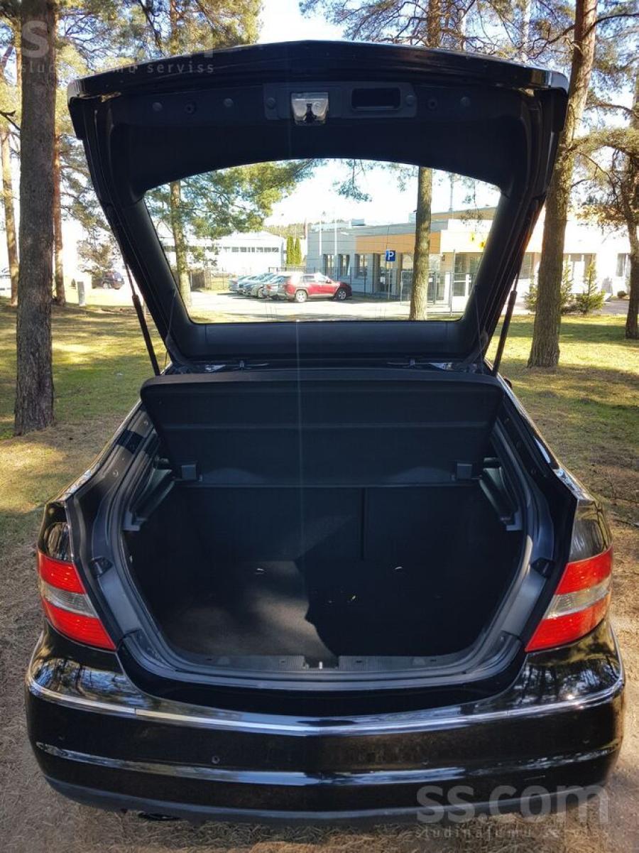 Melns Mercedes-Benz C 180 2008 Rīga, ar dzinēja tilpumu 1.80 L un nobraukumu 253 tūkst. km par 4900 €, foto 11 vietnē AUTOMOTO.COM.LV