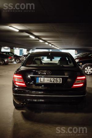 Black Mercedes-Benz C 180 2012 in Riga, with an engine capacity of 1.80 L and mileage of 151 thousand km for 9400 €, photo 22 on AUTOMOTO.COM.LV