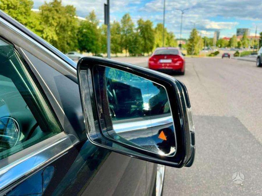 Black Mercedes-Benz C 180 2013 in Vilnius, with an engine capacity of 1.60 L and mileage of 196 thousand km for 10200 €, photo 20 on AUTOMOTO.COM.LV