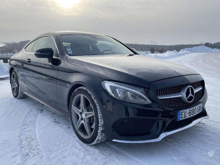 Melns Mercedes-Benz C 180 2016 Viļņa, ar dzinēja tilpumu 1.60 L un nobraukumu 328 tūkst. km par 14900 €, foto 3 vietnē AUTOMOTO.COM.LV