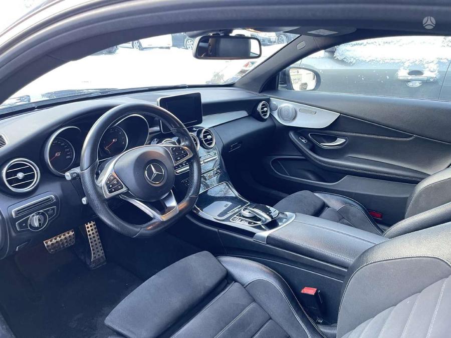Melns Mercedes-Benz C 180 2016 Viļņa, ar dzinēja tilpumu 1.60 L un nobraukumu 328 tūkst. km par 14900 €, foto 9 vietnē AUTOMOTO.COM.LV