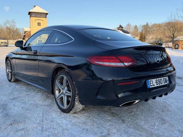 Melns Mercedes-Benz C 180 2016 Viļņa, ar dzinēja tilpumu 1.60 L un nobraukumu 329 tūkst. km par 14900 €, foto 7 vietnē AUTOMOTO.COM.LV