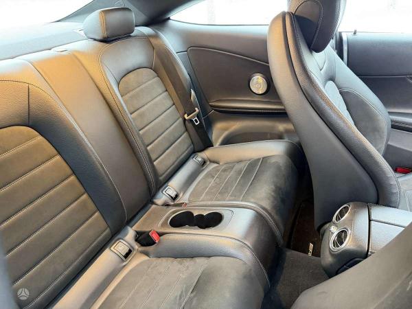 Melns Mercedes-Benz C 180 2016 Viļņa, ar dzinēja tilpumu 1.60 L un nobraukumu 329 tūkst. km par 14900 €, foto 11 vietnē AUTOMOTO.COM.LV