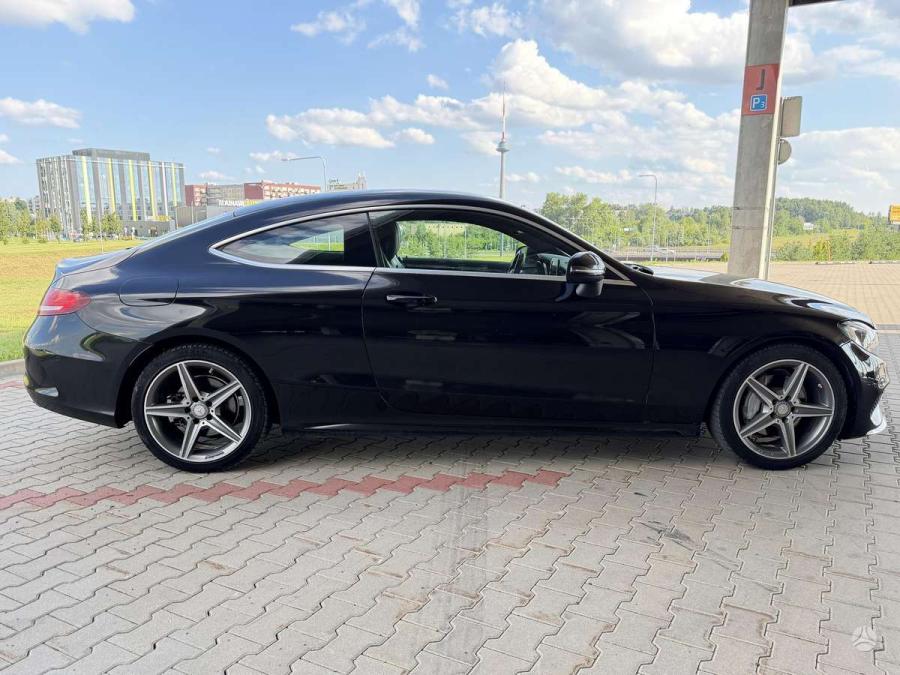 Melns Mercedes-Benz C 180 2016 Viļņa, ar dzinēja tilpumu 1.60 L un nobraukumu 332 tūkst. km par 12990 €, foto 5 vietnē AUTOMOTO.COM.LV