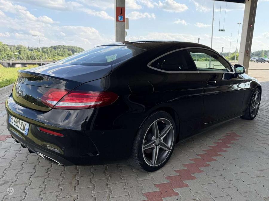 Melns Mercedes-Benz C 180 2016 Viļņa, ar dzinēja tilpumu 1.60 L un nobraukumu 332 tūkst. km par 12990 €, foto 6 vietnē AUTOMOTO.COM.LV