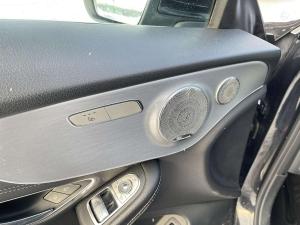 Melns Mercedes-Benz C 180 2016 Viļņa, ar dzinēja tilpumu 1.60 L un nobraukumu 332 tūkst. km par 12990 €, foto 12 vietnē AUTOMOTO.COM.LV