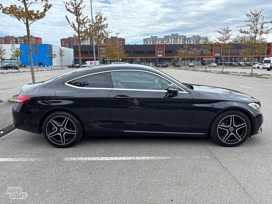 Melns Mercedes-Benz C 180 2017 Klaipėda, ar dzinēja tilpumu 1.60 L un nobraukumu 90 tūkst. km par 16500 €, foto 4 vietnē AUTOMOTO.COM.LV