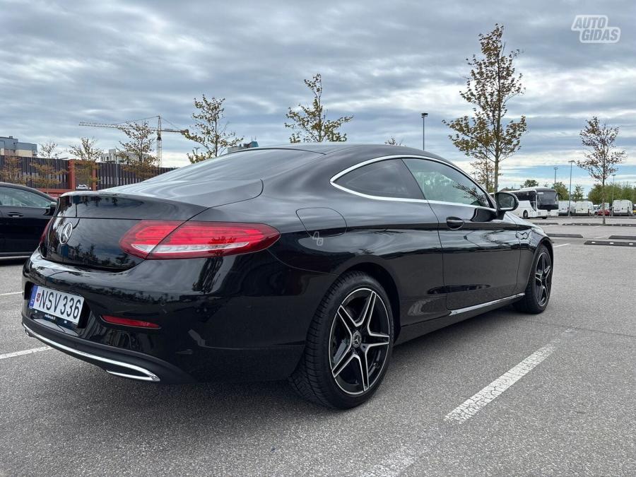 Melns Mercedes-Benz C 180 2017 Klaipėda, ar dzinēja tilpumu 1.60 L un nobraukumu 90 tūkst. km par 16500 €, foto 5 vietnē AUTOMOTO.COM.LV