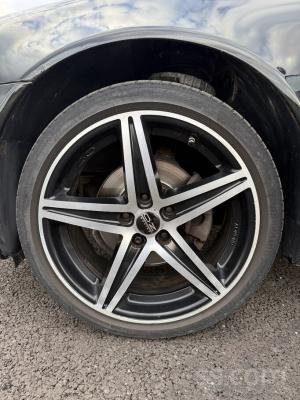 Black Mercedes-Benz C 180 2002 in Jelgava, with an engine capacity of 2.00 L and mileage of 230 thousand km for 2799 €, photo 8 on AUTOMOTO.COM.LV
