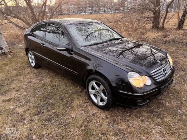 Melns Mercedes-Benz C 180 2007 Šauļi, ar dzinēja tilpumu 1.80 L un nobraukumu 209 tūkst. km par 3500 €, foto 3 vietnē AUTOMOTO.COM.LV