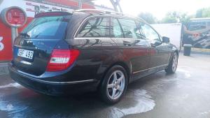 Black Mercedes-Benz C 180 2009 in Kaunas, with an engine capacity of 1.80 L and mileage of 330 thousand km for 3250 €, photo 5 on AUTOMOTO.COM.LV