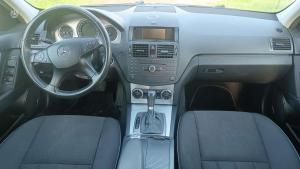 Black Mercedes-Benz C 180 2009 in Kaunas, with an engine capacity of 1.80 L and mileage of 330 thousand km for 3250 €, photo 7 on AUTOMOTO.COM.LV