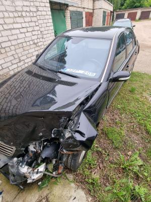 Черный Мерседес Ц 180 2006 в Вильнюс, объемом двигателя 1.80 л и пробегом 340 тыс. км за 600 €, фото 13 на AUTOMOTO.COM.LV
