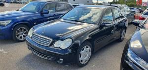 Black Mercedes-Benz C 180 2006 in Vilnius, with an engine capacity of 0.00 L and mileage of 261 thousand km for 3500 €, photo 3 on AUTOMOTO.COM.LV