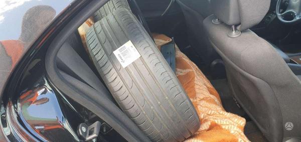 Черный Мерседес Ц 180 2006 в Вильнюс, объемом двигателя 0.00 л и пробегом 261 тыс. км за 3500 €, фото 9 на AUTOMOTO.COM.LV