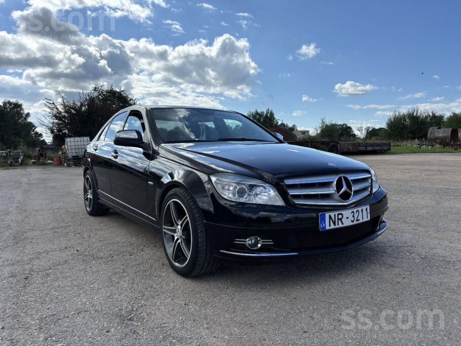 Melns Mercedes-Benz C 180 2008 Bauska, ar dzinēja tilpumu 1.80 L un nobraukumu 350 tūkst. km par 1500 €, foto 1 vietnē AUTOMOTO.COM.LV