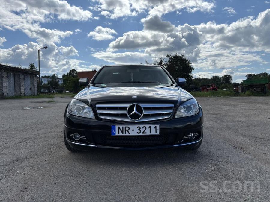 Melns Mercedes-Benz C 180 2008 Bauska, ar dzinēja tilpumu 1.80 L un nobraukumu 350 tūkst. km par 1500 €, foto 4 vietnē AUTOMOTO.COM.LV