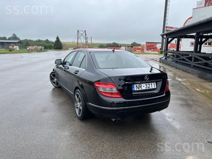 Black Mercedes-Benz C 180 2008 in Riga, with an engine capacity of 1.80 L and mileage of 351 thousand km for 4000 €, photo 4 on AUTOMOTO.COM.LV