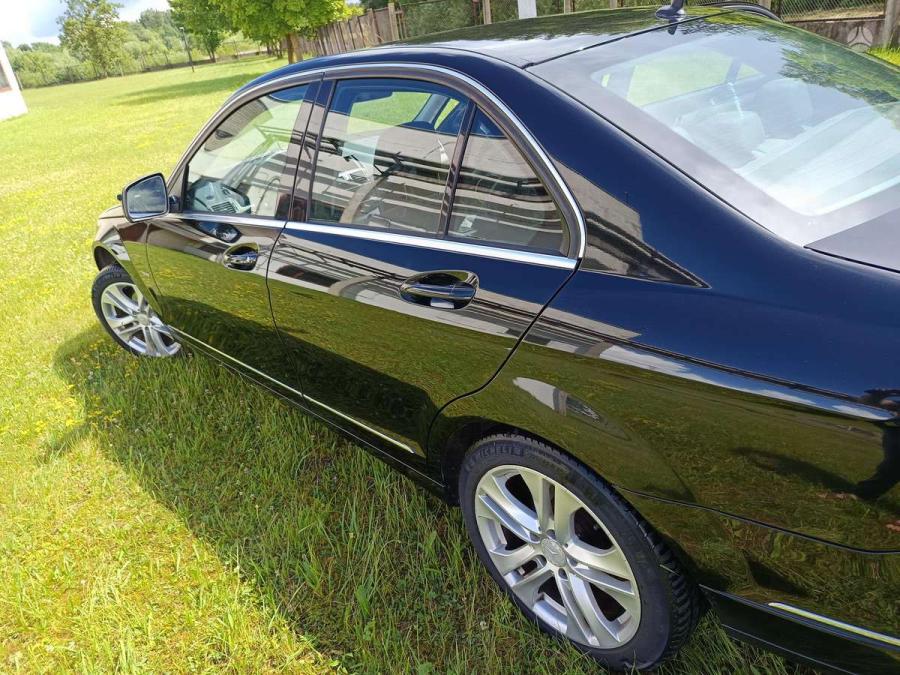 Melns Mercedes-Benz C 180 2008 Kupiškis, ar dzinēja tilpumu 1.80 L un nobraukumu 240 tūkst. km par 5100 €, foto 1 vietnē AUTOMOTO.COM.LV