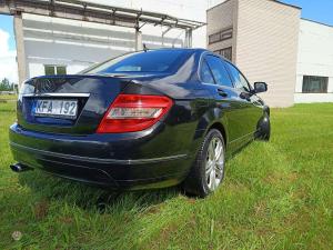 Melns Mercedes-Benz C 180 2008 Kupiškis, ar dzinēja tilpumu 1.80 L un nobraukumu 240 tūkst. km par 5100 €, foto 3 vietnē AUTOMOTO.COM.LV