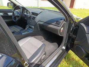 Melns Mercedes-Benz C 180 2008 Kupiškis, ar dzinēja tilpumu 1.80 L un nobraukumu 240 tūkst. km par 5100 €, foto 8 vietnē AUTOMOTO.COM.LV
