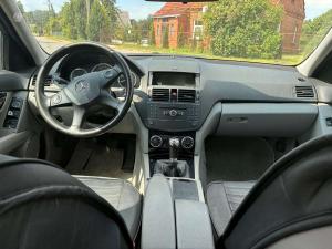 Black Mercedes-Benz C 180 2008 in Kaunas, with an engine capacity of 1.80 L and mileage of 395 thousand km for 2500 €, photo 14 on AUTOMOTO.COM.LV